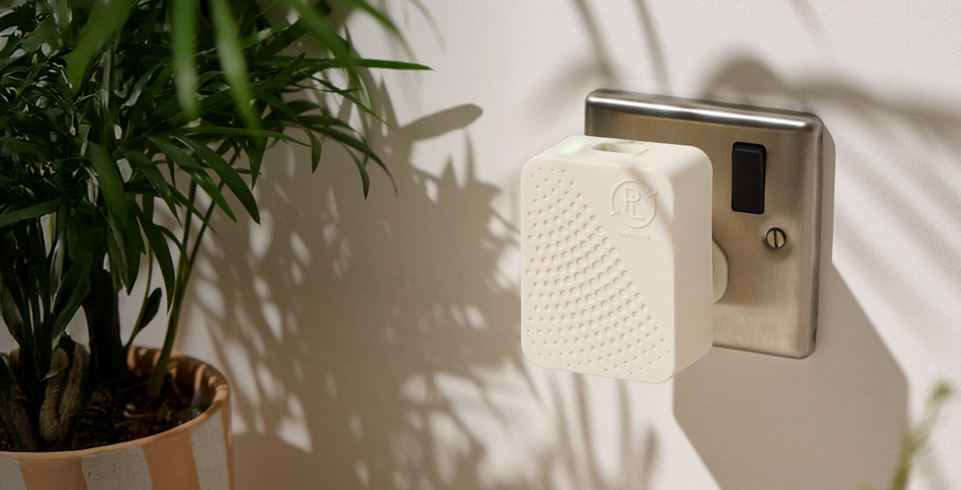 Smart Home Plug-In – PartyLite US